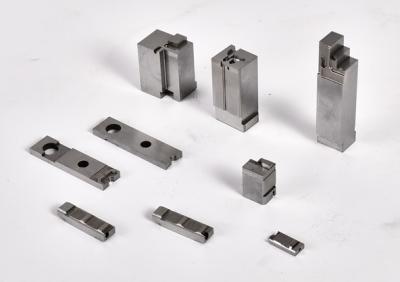 China Zinc Plating Stainless Steel CNC Machined Parts Mirror Polishing 0.02mm Tolerance for sale