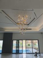 China Contemporary Decoration Lamp Hotel Lobby Hanging Design Led Pendant Light Luxury High Ceiling Maple Leaf Chandelier for sale