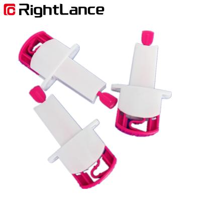 China Pink Red Sterile Safety Blood Lancet Tri Beveled Tip Needle 0.059in for sale