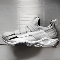 China PU Mesh Light Custom Design Tennis Shoes Waterproof Fashion for sale