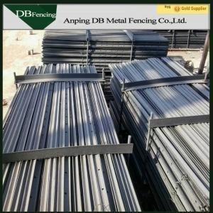 China Heavy Duty Star Picket Fence Posts With Low Carbon Steel Q235 Material for sale