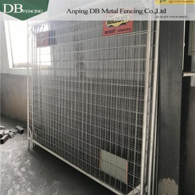 China Galvanized Temporary Barricade Fence , Temporary Event Fencing 2.1x2.4m OD32mm for sale