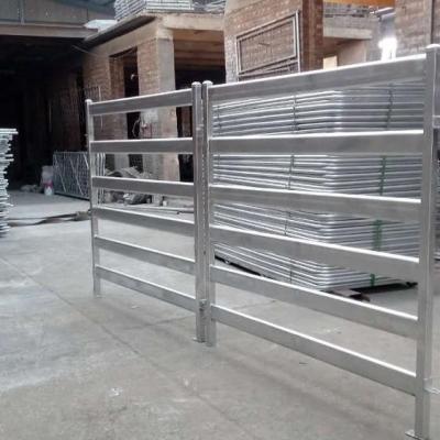 China Hot Dip Galvanised 1.8x2.1m Horse Gate Panels 6 Oval Rails In Horse Cattle Yard for sale