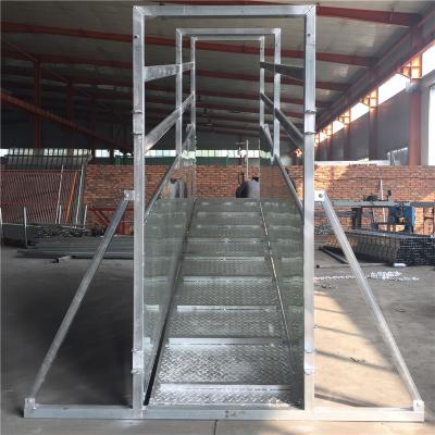 China Mobile Corral Fence Panels Cattle Yards Loading Ramps 3242x2850x750mm Size for sale