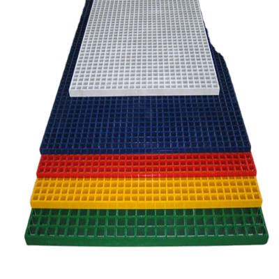 China Walkway Slip Resistant Square Molded Fibreglass Grating for sale