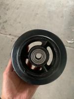 China Heavy Duty 4 Inch Cast Iron Core Rubber Swivel Caster Wheel with Top Plate Brake 180kg Load Capacity for sale