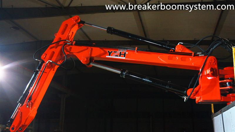 rockbreaker boom system