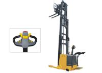 China Magnetic Valve Control Warehouse Forklift Trucks Reach Type 1500kg Capacity for sale