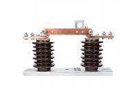China Pole Mounted Disconnector Switch High Voltage For 10kV And 35kV Overhead Power Lines for sale