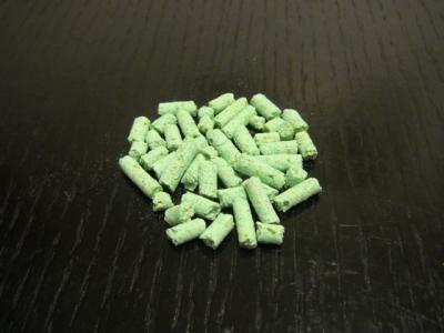 China Brodifacoum Rodenticide 2.5% KL Liquid Concentrate 0.005% Pellet Bait for sale