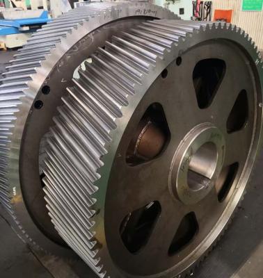 China Involute Cylindrical Gear & Gear Shaft Constant Velocity Ratio Center Distance Flexibility for sale