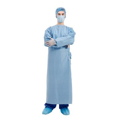 China Disposable Non Woven Surgical Gown 115x127cm S AAMI Level 3 Blood Resistant Sterile for sale