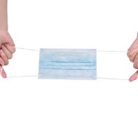 China 99 PFE Non Woven Medical Mask Triple Layer Surgical Mask 17.5x9.5cm Adult Size for sale