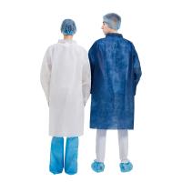 China 80gsm Doctor Lab Coats , Disposable Polypropylene Lab Coat With Buttons for sale