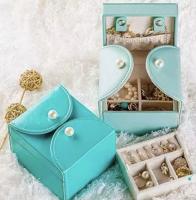 China Fashionable PU Leather Jewelry Travel Case Small Jewelry Organizer ISO9001M ISO14001 for sale