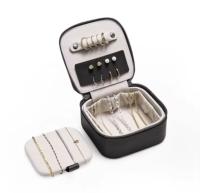 China OEM Custom Logo Leather Jewelry Travel Box Portable Ring Zipper Velvet Storage Case for sale