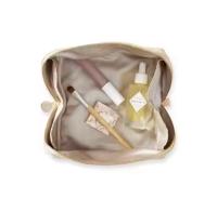 China Private Label Leather Cosmetic Cases Waterproof Toiletry Travel Bag Luxury Design for sale