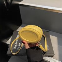 China Fashionable Oval Pu Leather Women Crossbody Bag Custom Logo Travel Lipstick Case for sale