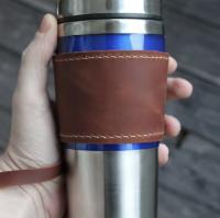 China Personalized Leather Pint Glass Sleeve Eco Friendly Beer Leather Drink Sleeve for sale