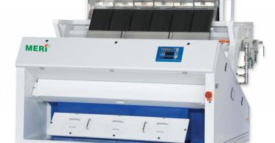 China Intelligent Kidney Beans Color Sorter , 2.2kw Green Bean Sorting Machine for sale