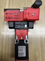 China SKT-U1Z M Safety switch key operated SK NC + NO IP65 plastic black red for sale