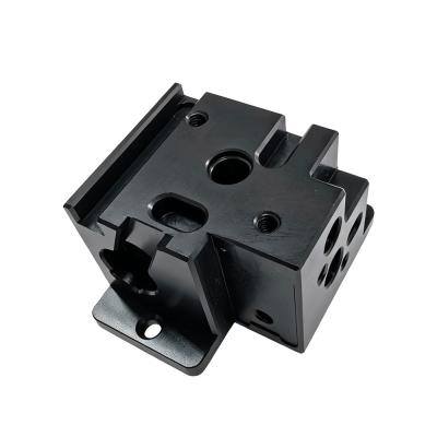 China Black Anodized Finish Precision CNC Machined Multi Axis Mounting Block Wear Resistance for sale