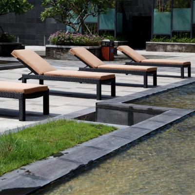 China Poolside Sun Lounger Chair Luxury Outdoor Furniture for Ultimate Poolside Relaxation for sale