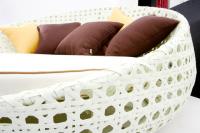 China Outdoor Rattan Round Bed with Fixed Design and Strong Aluminum Construction for sale