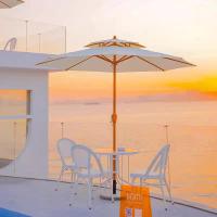 China Leisure Facilities Customized Middle Pole Garden Swimming Pool Umbrella for Outdoor Furniture and Customized Color for sale