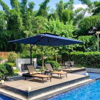 China Outdoor Furniture Aluminum Frame Waterproof Cantilever Garden Beach Patio Sun Parasol for Restaurant Seating for sale