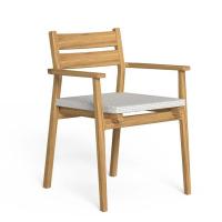 China Modern Rattan Chair Customized Color Patio Table Chair for Comfortable and Customized Outdoor Dining Experienc for sale