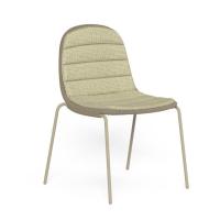 China Custom Outdoor Chair Rattan Garden Dining Armchair with Frame Material and Mail Packing for sale