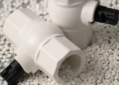 China UPVC CPVC PVC Compound Granules for Pipe and Pipe Fitting Raw Material 1.41 Density for sale