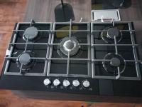 China 5 Burner Gas Cooktop with Automatic Ignition and Built in Tempered Glass Gas Stove for sale