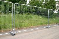China Portable Temporary Metal Mesh Fence Panels Petrol Station / Railway Station Application for sale