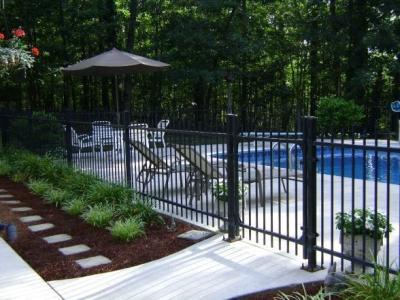 China Swimming Pool Perimeter Wire Mesh Security Fencing Curving Top For Kids for sale