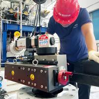 China FI26 Internally Mounted Portable Flange Facer 120-700 mm Pneumatic or Electric Servo Drive for sale