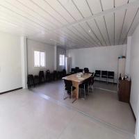 China Prefab 3 Bedroom Luxury Container House With Aluminum Window And 5800*2480*2896mm for sale