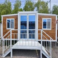 China White Mobile Living Container House The Perfect Combination of Luxury and Portability for sale
