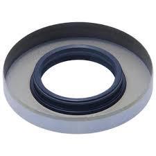 China Original and auxiliary factory Engine Parts Oil Seal for Toyota OEM 90311-38133 9031138133 for sale