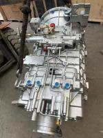 China Truck HW25712 HOWO Lorry Gearbox Sinotruk Spare Parts Quick Transmission Assembly for sale