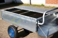 China TYXD  Durable Galvanized Steel Horse Feed Storage Box, Large Capacity Horse Feed Cart for sale