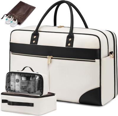 China Large Beige  Carry On Overnight Duffle Airplane Approved Travel Bag with Laptop Compartment for sale
