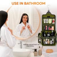 China Waterproof Large Hygiene Toiletry Makeup Cosmetics Customizable Duffle Bags with Metal Swivel Hook for Men Women for sale