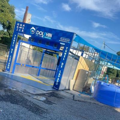 China Compact Space Saving Touchless Car Wash Machine Small Footprint Cleaning Design for sale