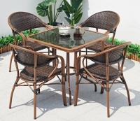 China Glass Top PE Rattan Garden Dining Table And Chairs 5pcs Sets for sale