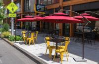China 2.5m Double Canopy Umbrella Cantilever Garden Parasols Sun Protection for sale