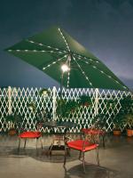 China Aluminum Frame Garden Cantilever Parasol Umbrella Accept Customized OEM for sale