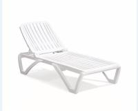 China Outdoor Seating Italian Design Luxury Lounge And Bench Chair Sun Resistant Waterproof for sale