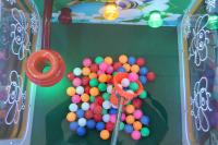 China Honey Bee Lottery Redemption Arcade Machines D1250 * W655 * H1910mm Size for sale